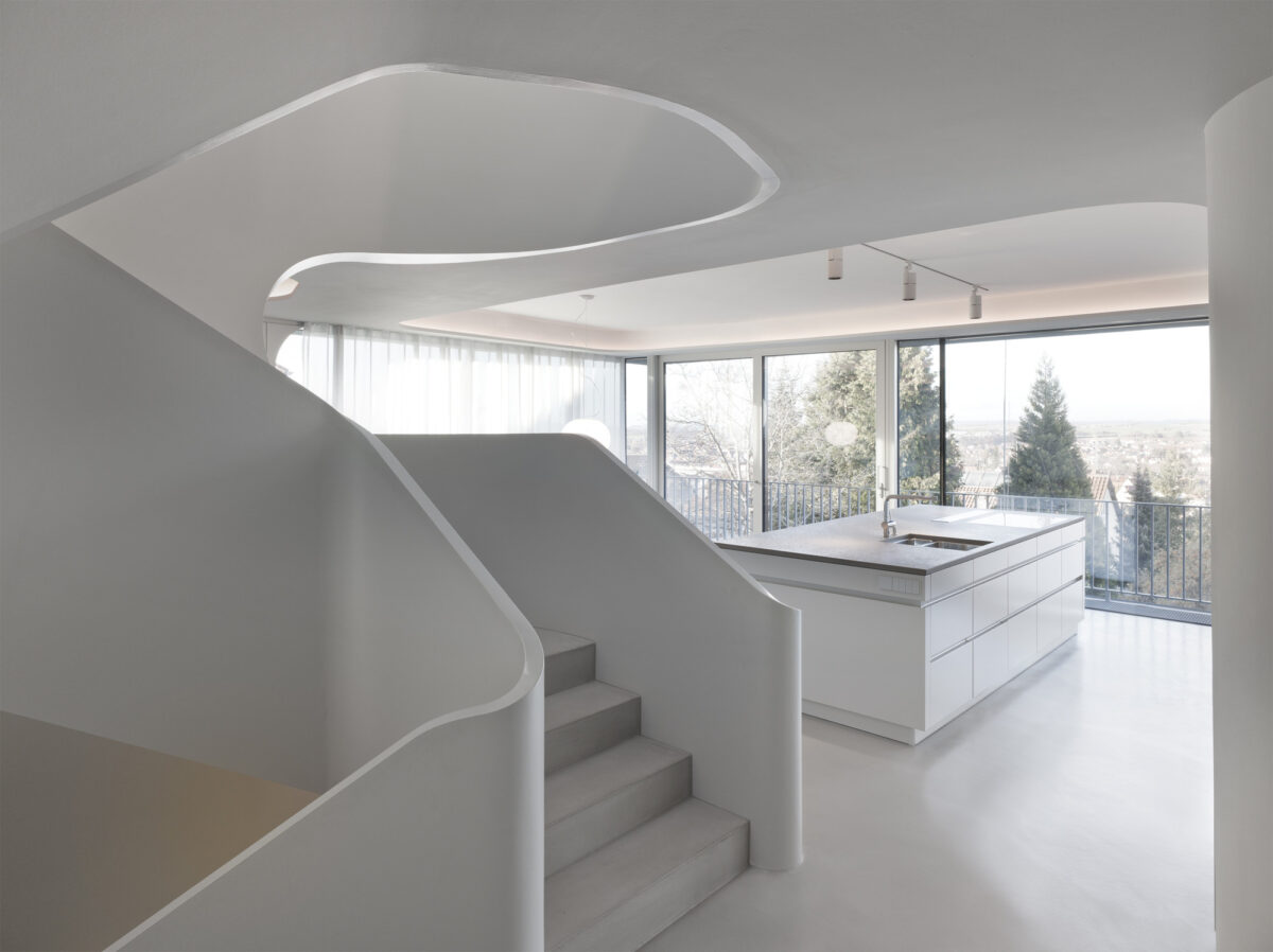 Durable and Seamless architectural finishes for walls, floors and bathrooms